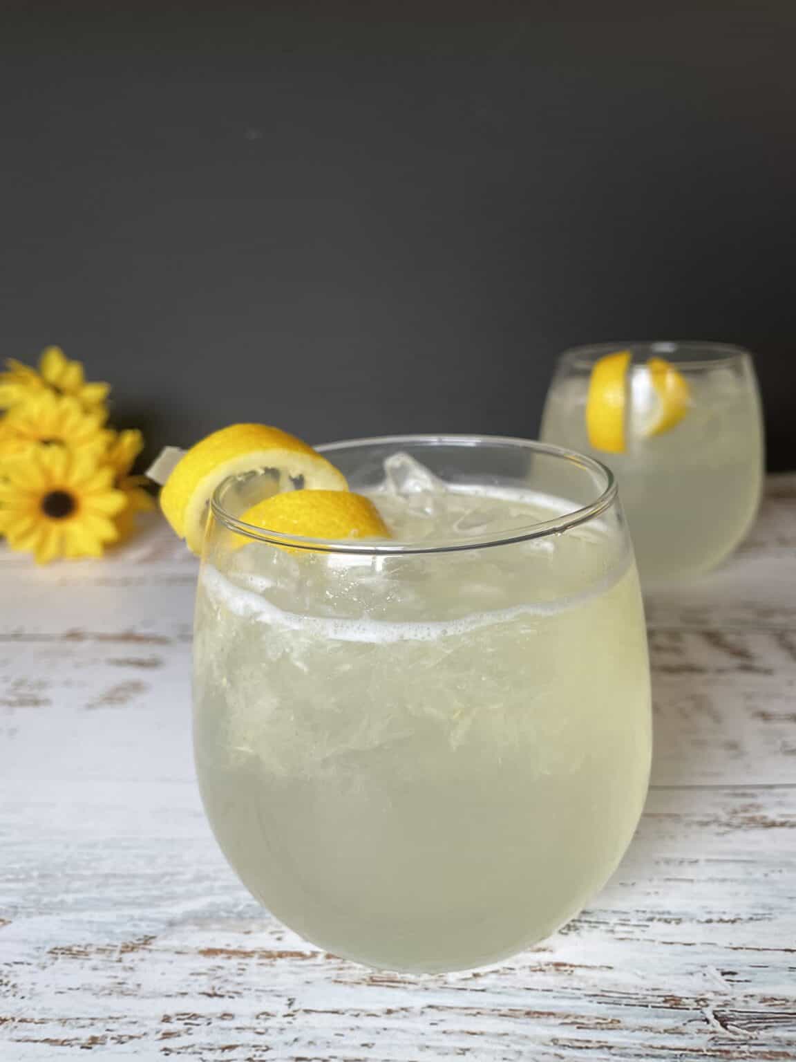 Old Fashioned Lemonade - 1 Gallon - Aqueena The Kitchen